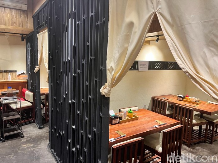 Ada Truffle Ramen Enak di Resto Jepang dalam Gedung Kantor!