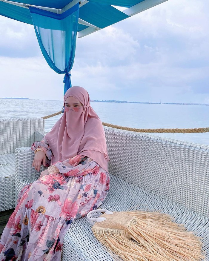 10 Potret Inara Rusli Istri Virgoun Sebelum Lepas Cadar, Tampil Menawan