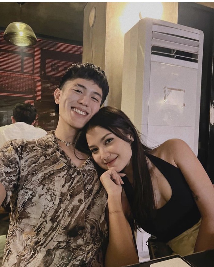 Romantisnya Julian Jacob dan Mirriam Eka Saat Kulineran Bersama