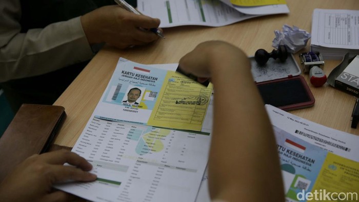 Jemaah Haji Asal Jawa Barat Mulai Berangkat Hari Ini Jemaah Haji Asal Jawa Barat Mulai Berangkat Hari Ini