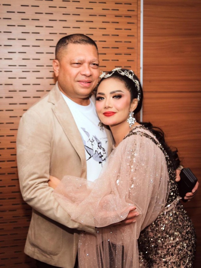 10 Potret Konser Kris Dayanti Sukses Digelar di Singapura Meski ...