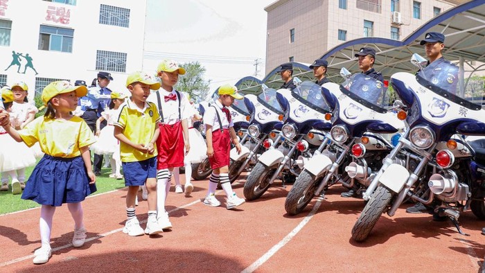 Begini Keseruan Anak-anak di China Sambut Hari Anak Internasional Begini Keseruan Anak-anak di China Sambut Hari Anak Internasional