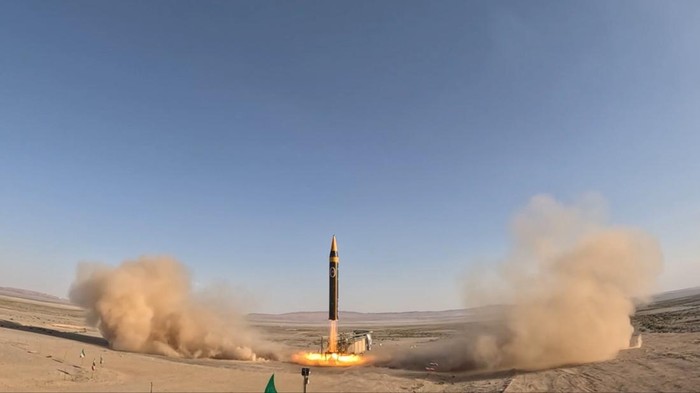 Iran Pamer Rudal Balistik Baru, Diklaim Bisa Hantam Israel dan AS