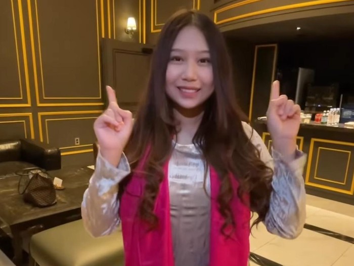 Sisca Kohl Jajal Bioskop yang Pernah Dipakai BTS, Rp 7 Juta Sekali Nonton!