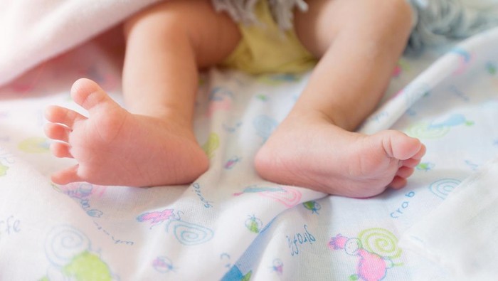Viral Tradisi Gebrak Bayi Baru Lahir Biar Nggak Kagetan, Dokter Anak ... Viral Tradisi Gebrak Bayi Baru Lahir Biar Nggak Kagetan, Dokter Anak ...