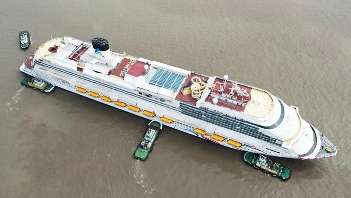 Wujud Kapal Pesiar Raksasa Pertama Buatan China Wujud Kapal Pesiar Raksasa Pertama Buatan China