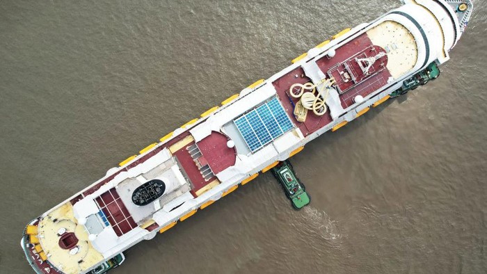 Wujud Kapal Pesiar Raksasa Pertama Buatan China Wujud Kapal Pesiar Raksasa Pertama Buatan China