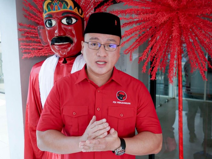 Anggota DPRD DKI Kenneth Minta Pemprov DKI Bayar Gaji PJLP Sesuai Aturan Anggota DPRD DKI Kenneth Minta Pemprov DKI Bayar Gaji PJLP Sesuai Aturan