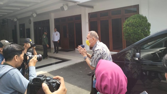 Jusuf Hamka Datangi Kantor Mahfud, Bahas Polemik Utang? Jusuf Hamka Datangi Kantor Mahfud, Bahas Polemik Utang?