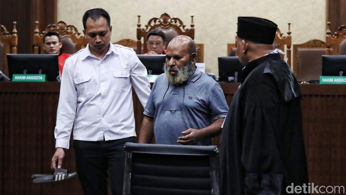Apa Langkah KPK Usai Kebiasaan Jorok Lukas Enembe Dikeluhkan Tahanan? Apa Langkah KPK Usai Kebiasaan Jorok Lukas Enembe Dikeluhkan Tahanan?