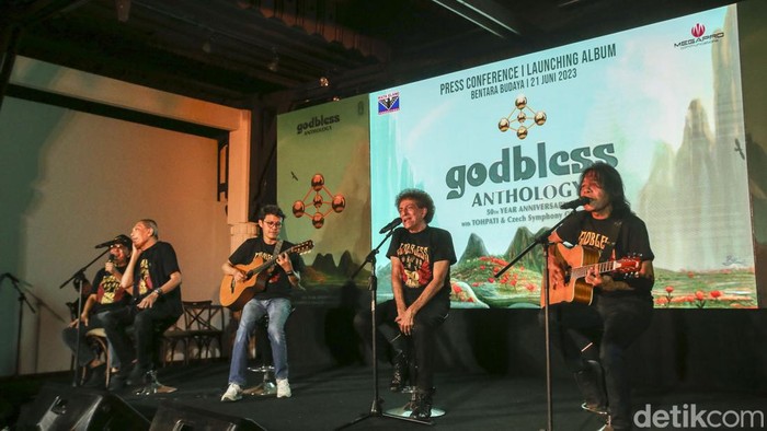 50 Tahun Berkarya, God Bless Luncurkan Album 'Anthology'