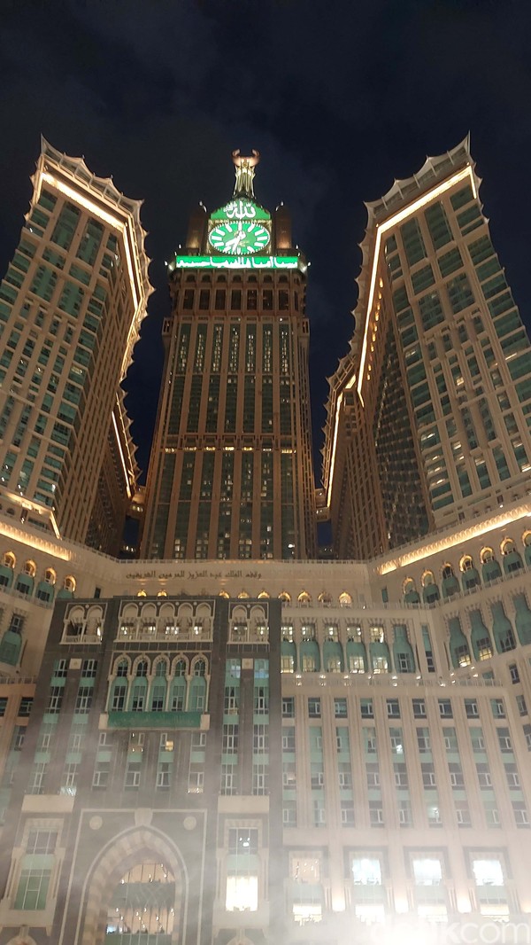 Menara di Jantung Makkah, Royal Clock Tower