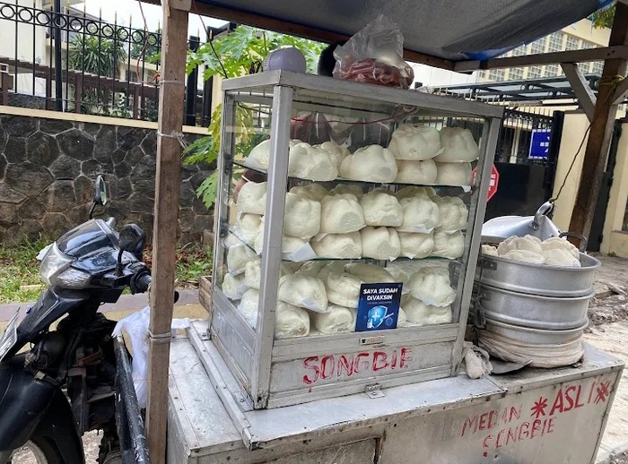Hangat Empuk! 20 Bakpao Kaki Lima Rp 3 Ribuan Ada di Sini