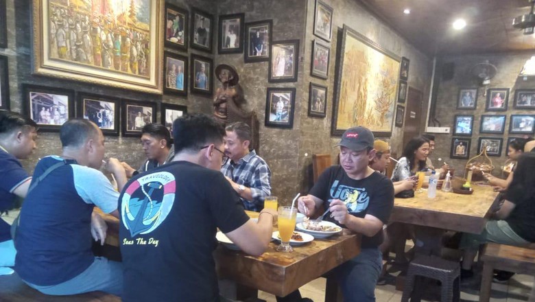 Warung Mak Beng Tempat Makan Legendaris di Denpasar, Sudah Mampir?