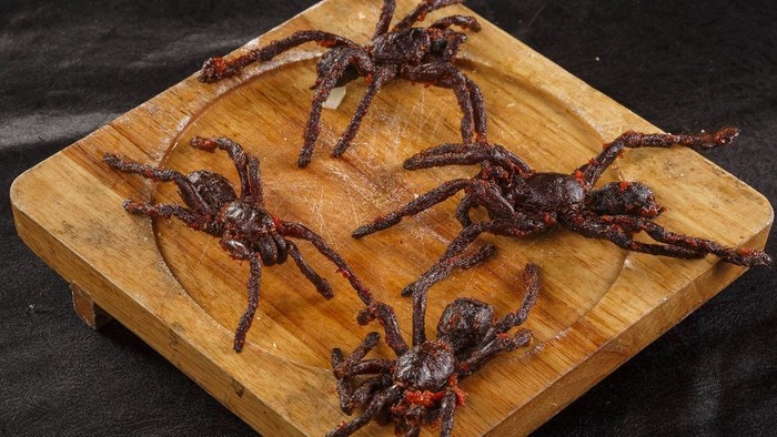 10 Makanan Ekstrem di Dunia Ini Bikin Bergidik, Berani Coba?