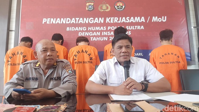5 Muncikari Jual PSK di Kendari Ditangkap, Tarif Rp 800 Ribu Sekali Kencan 5 Muncikari Jual PSK di Kendari Ditangkap, Tarif Rp 800 Ribu Sekali Kencan