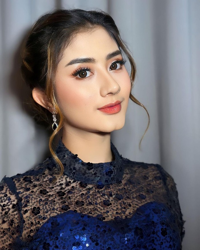 5 Pesona Ghea Youbi Akhirnya Kesampaian Main Film