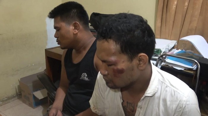 2 Pria Di Makassar Babak Belur Diamuk Warga Gegara Jambret Gelang Emak Emak