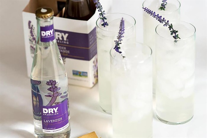 10 Minuman Soda Rasa Aneh yang Pernah Diproduksi, Berani Cicip?