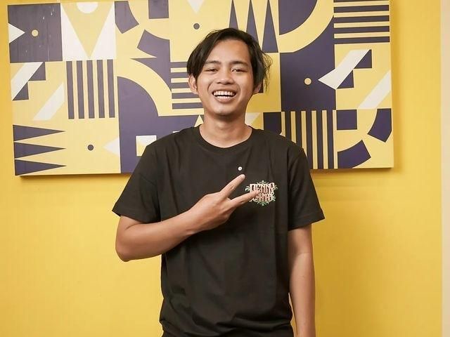 Kisah Ilham Wibowo Banting Setir dari Tim Denny Caknan ke Content Creator Kisah Ilham Wibowo Banting Setir dari Tim Denny Caknan ke Content Creator