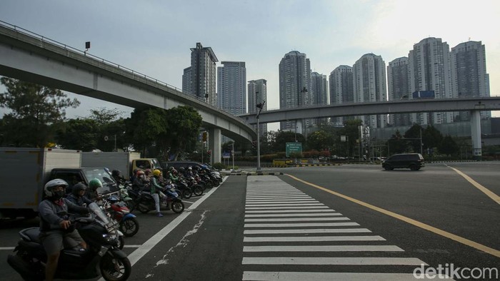 Urai Kemacetan, Lampu Merah di Jakarta Pakai AI Urai Kemacetan, Lampu Merah di Jakarta Pakai AI