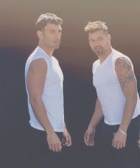 Ricky Martin & Suami Cerai, Ini Foto Kehidupan Pernikahan Sesama Jenis ...