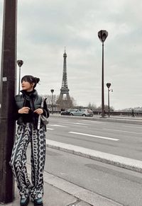 7 Inspirasi Street Fashion a la Selebriti, Luna Maya Hingga Jessica Mila