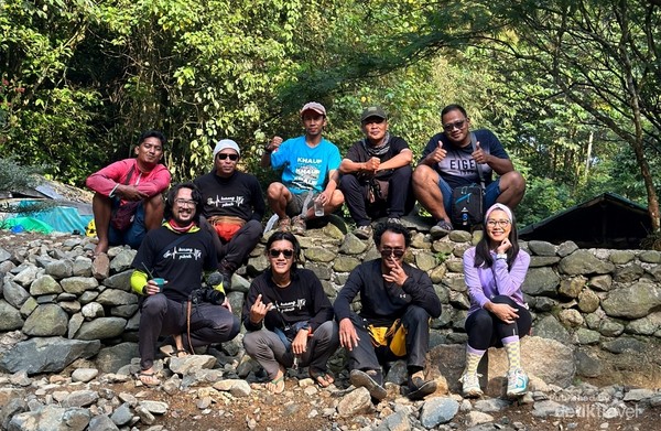 Sentul Punya Destinasi Shower Climbing, Awas Ketagihan!