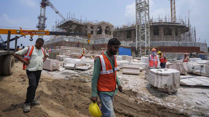 Kuil Dewa Rama Ini Dibangun di Lahan Bekas Masjid yang Dihancurkan