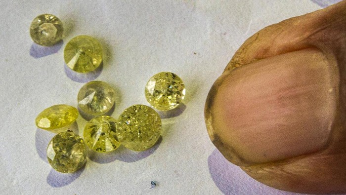 Melihat Pendulangan Intan Tradisional di Geopark Meratus