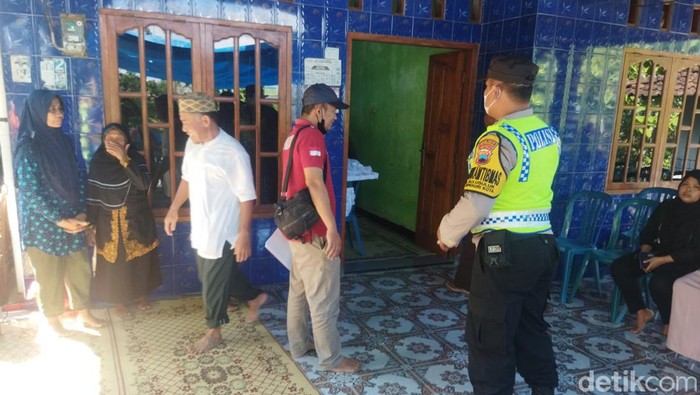 Wanita Asal Sendang Wonogiri Tewas Kesetrum di Rumah Makan saat Kerja Wanita Asal Sendang Wonogiri Tewas Kesetrum di Rumah Makan saat Kerja