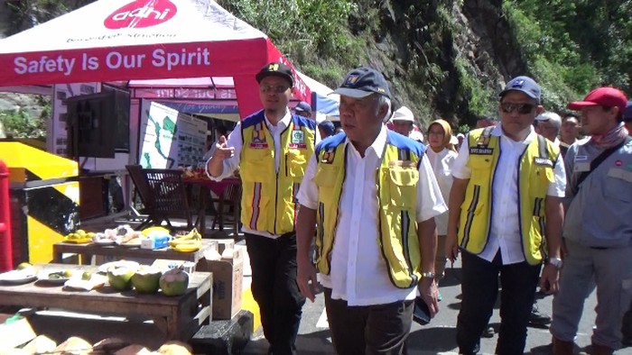 Menteri PUPR Janji Jembatan Lumajang-Malang Tuntas Dibangun 4 Bulan Menteri PUPR Janji Jembatan Lumajang-Malang Tuntas Dibangun 4 Bulan