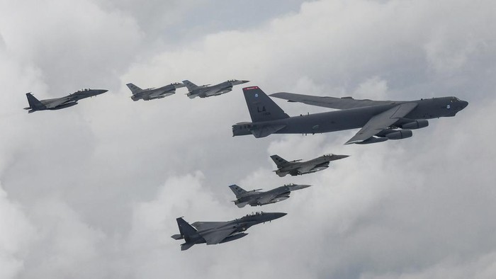 Potret Pesawat Tempur AS-Korsel Seliweran di Semenanjung Korea Potret Pesawat Tempur AS-Korsel Seliweran di Semenanjung Korea