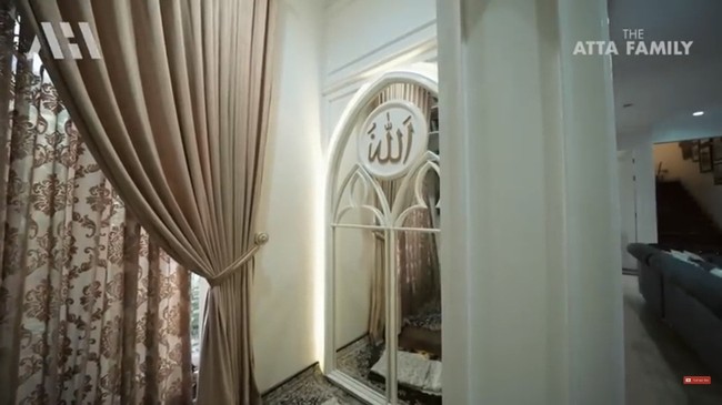 10 Foto Musala di Rumah Artis, Desain Mewah hingga Aesthetic Bikin Adem