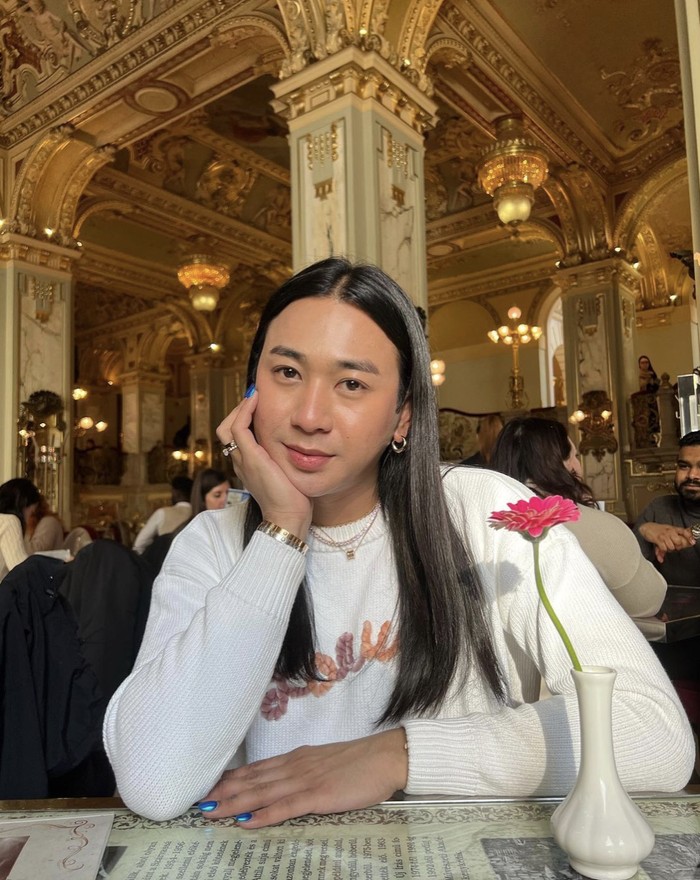 Jovi Adhiguna, Pengusaha Minuman Boba dan Jajanan Korea yang Stylish