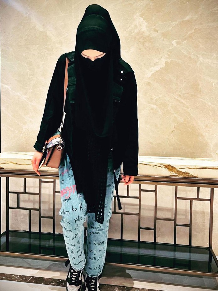 9 Penampilan Ratu Rizky Nabila yang Kini Bercadar