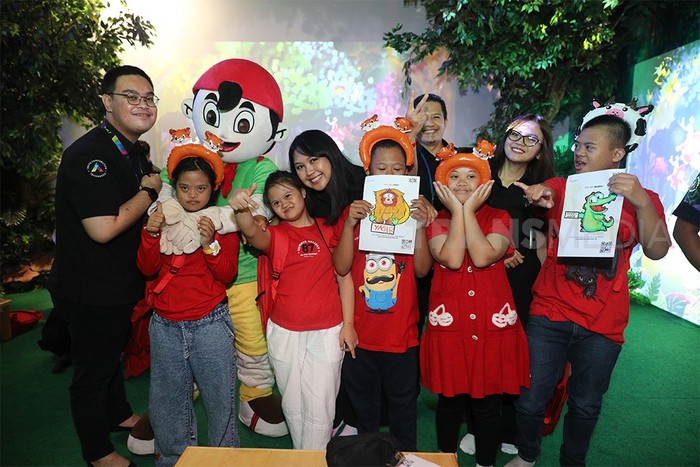 Keseruan Nge-Bolang Bersama Anak dengan Down Syndrome