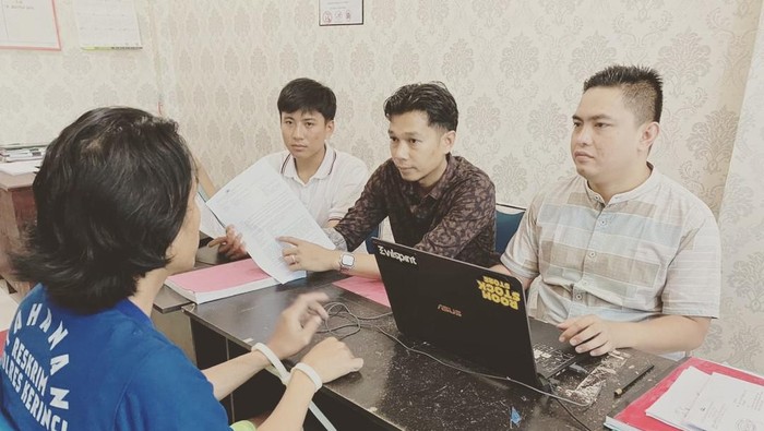 Sebar Video Syur dengan Mantan Pacar, Pria di Jambi Ditangkap Polisi Sebar Video Syur dengan Mantan Pacar, Pria di Jambi Ditangkap Polisi