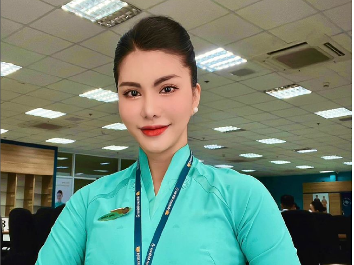 11 Potret Pramugari Cantik yang Juara Kontes Kecantikan 11 Potret Pramugari Cantik yang Juara Kontes Kecantikan