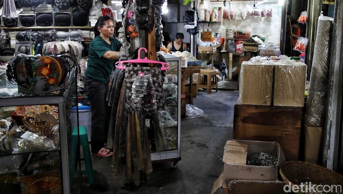 Kondisi Pedagang di Tengah Mangkraknya Revitalisasi Blok VI Pasar Senen
