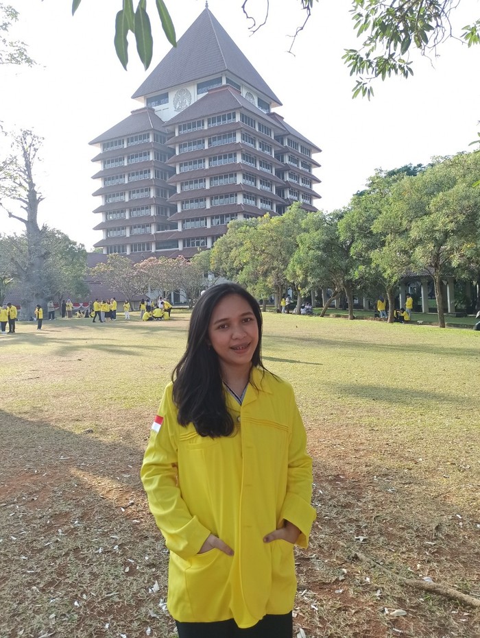 Momen Kegembiraan Maba UI Ambil Jaket Kuning
