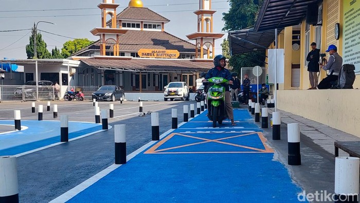 Ujian Praktik Tak Lagi Sulit, Pemohon SIM C di Polres Cimahi Melonjak