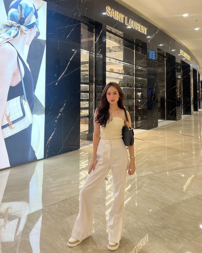 5 Pesona Laura Moane, Artis Muda Berdarah Inggris-Semarang