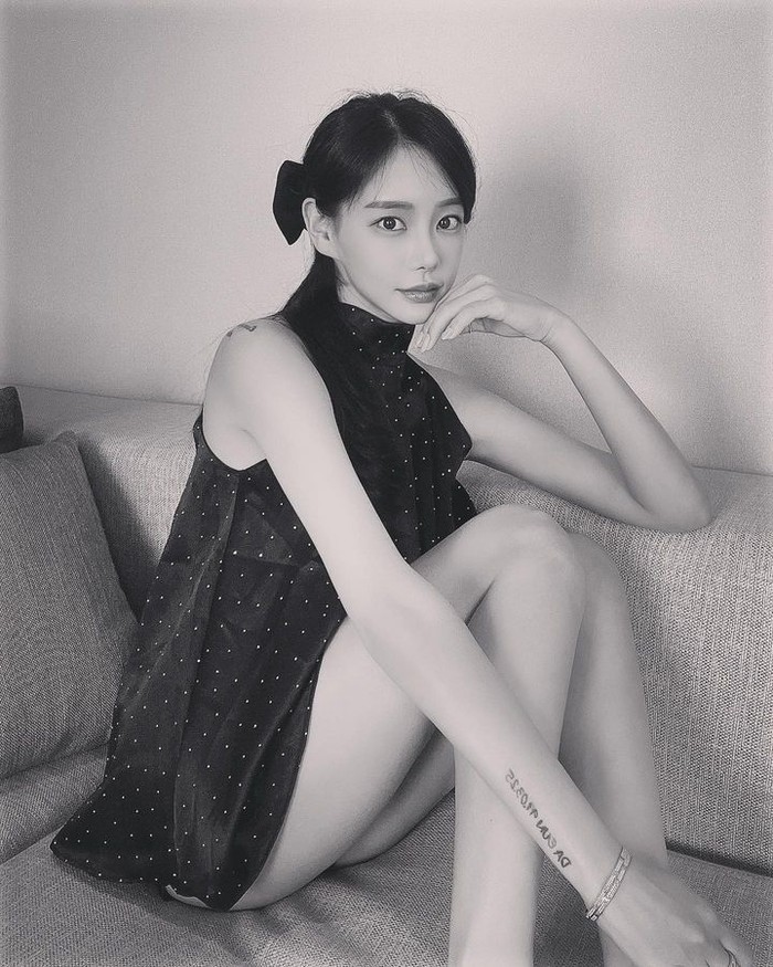 10 Potret Kim Si Won KPoper yang Heboh Disawer Rp 9 M Setelah Jadi BJ