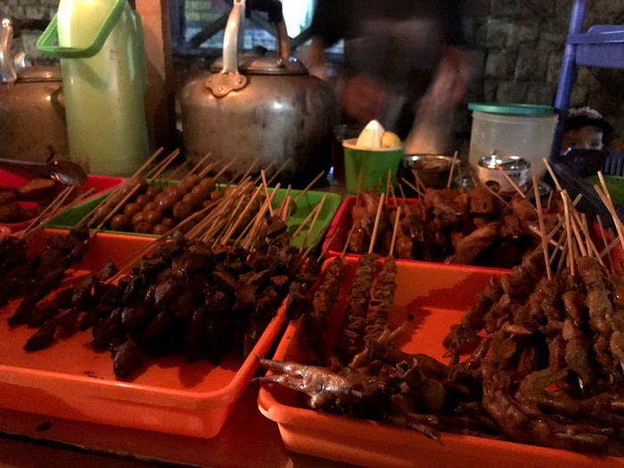 20 Angkringan dengan Menu Murah Meriah Ada di Sini!