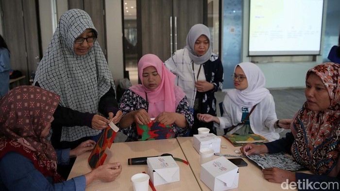 Mengintip Pelatihan Mengubah Sampah Jadi Barang Bernilai