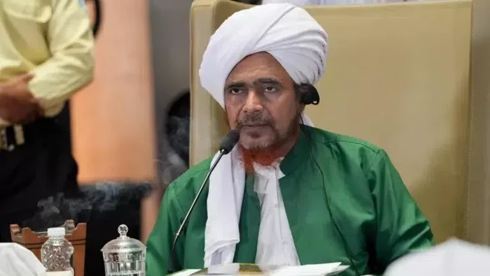 Siapa Habib Umar Bin Hafidz? Begini Profilnya Siapa Habib Umar Bin Hafidz? Begini Profilnya