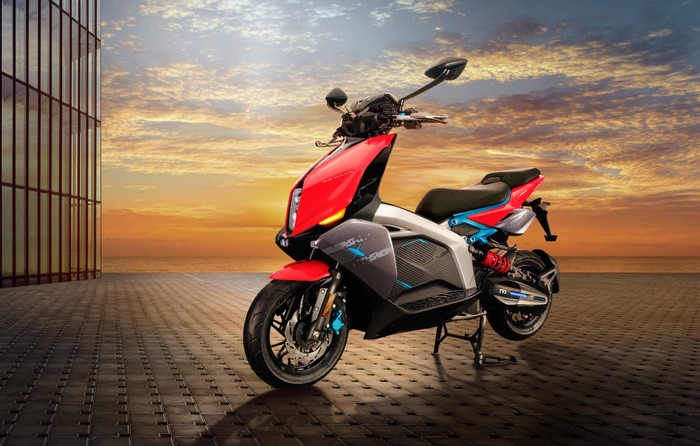 Motor Listrik Anyar Ini Disapa TVS X, Tertarik?