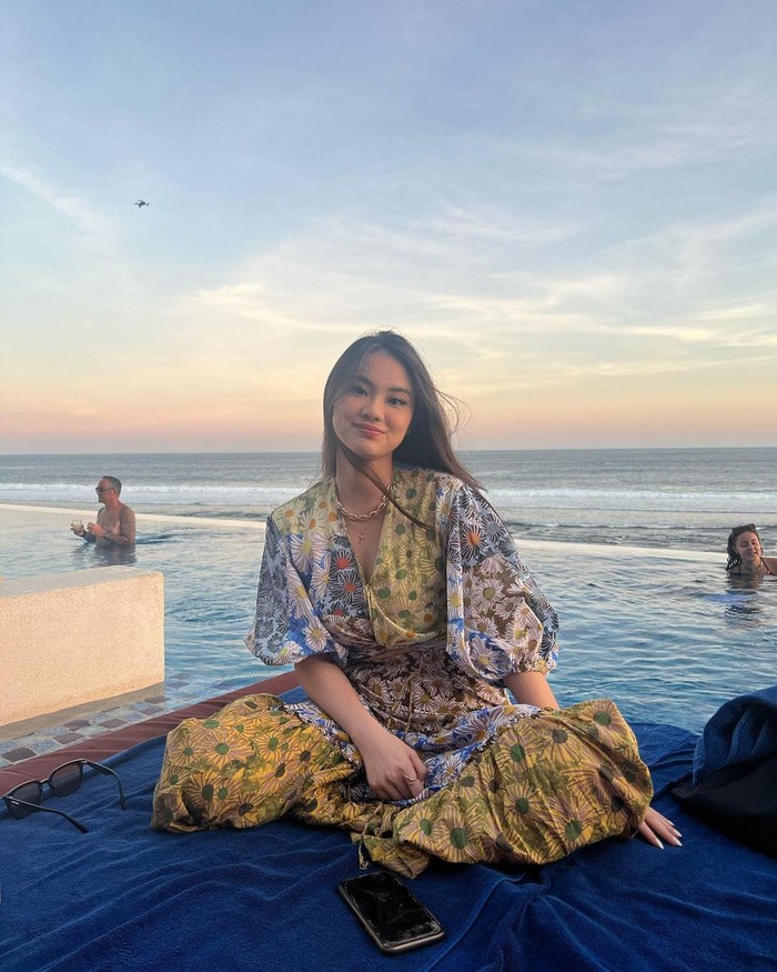 5 Potret Gege Elisa dan Hal yang Bikin Happy