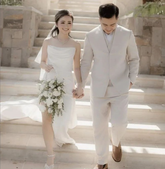 8 Gaya Clean Minimalis Gritte Agatha Saat Menikah dengan Arif Hidayat 8 Gaya Clean Minimalis Gritte Agatha Saat Menikah dengan Arif Hidayat